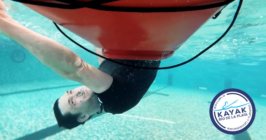 Clases y Cursos de Kayak - Roll esquimal | Kayak Río de la Plata